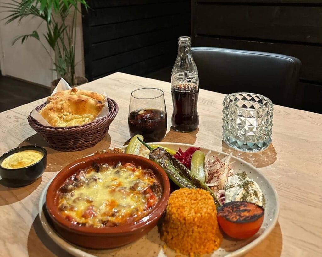 Mamarosa - pizza, kebabs and authentic Turkish food - Magma Geopark